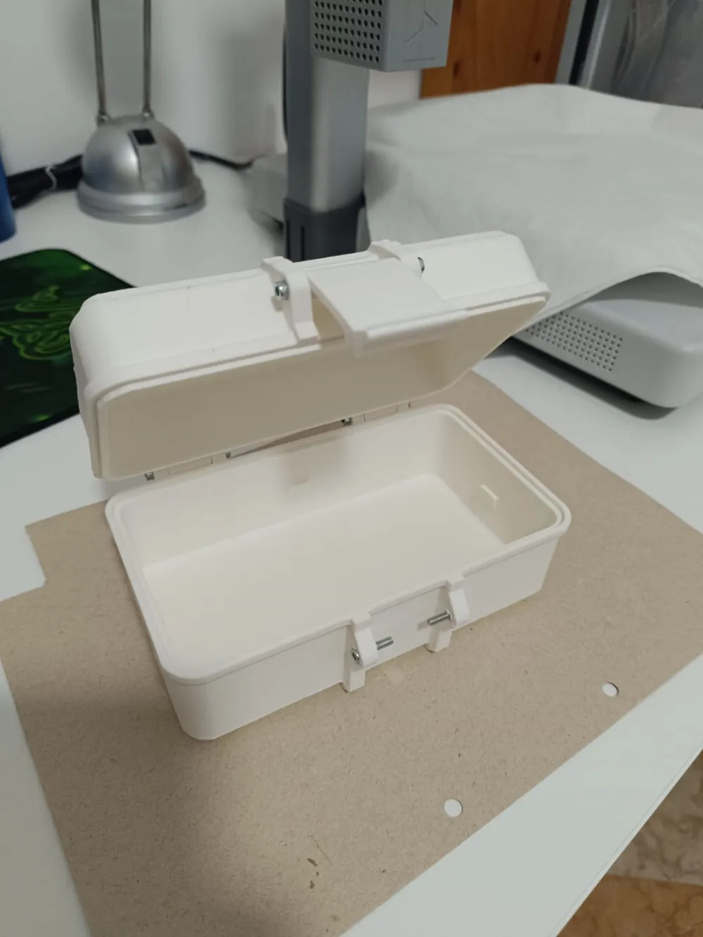 Toolbox with internal tray by Longevity MakerWorld: Download Free 3D Models