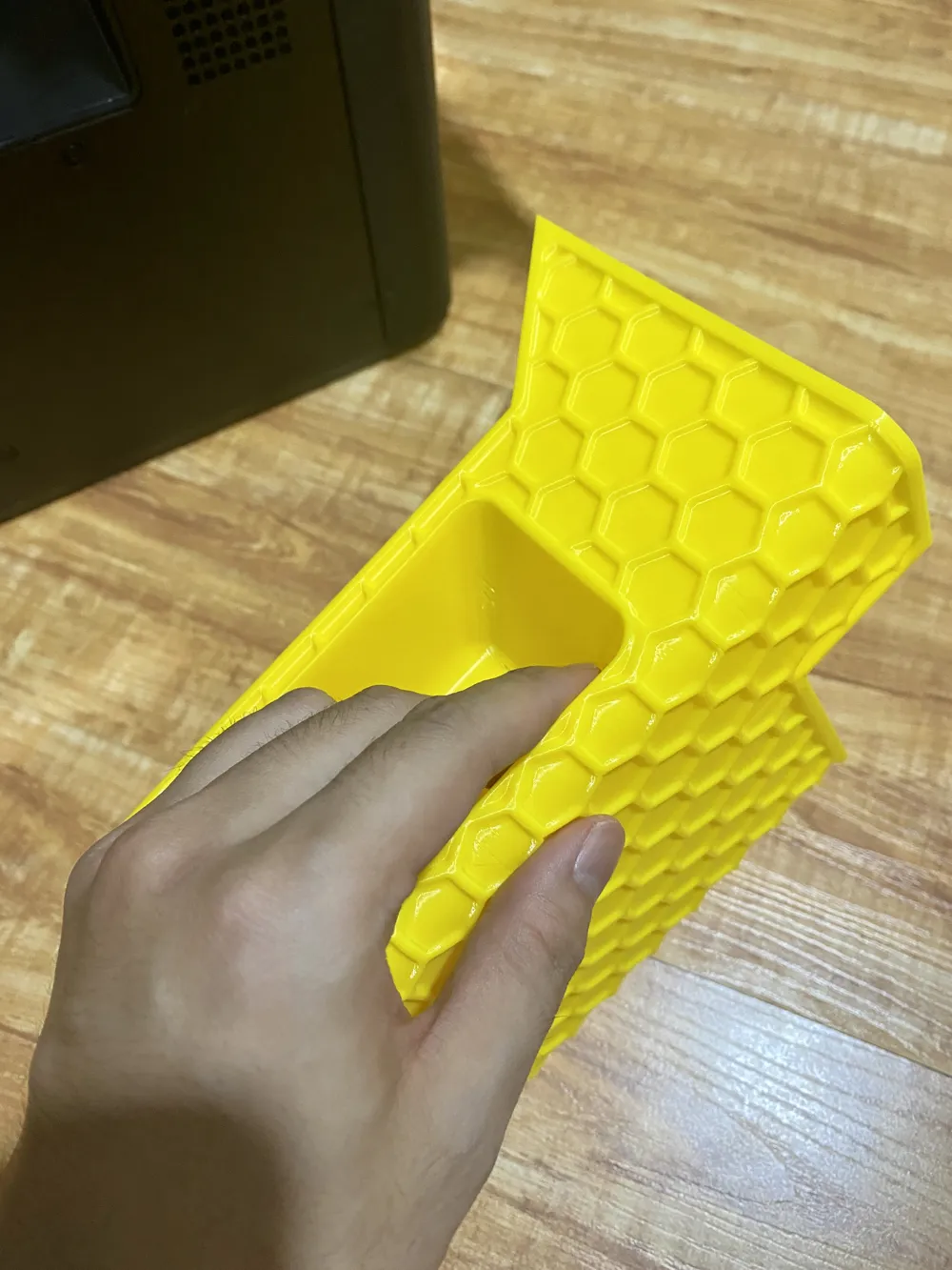 Eco Vase Mode Poop Chute for Bambu Lab P1P with magnet slots Remixed by 焰火Zzzzzz - MakerWorld