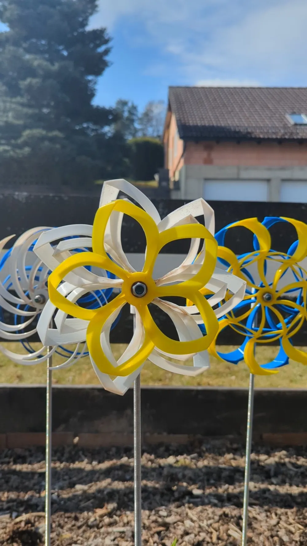Flower Windmill by Gollwi MakerWorld: Download Free 3D Models