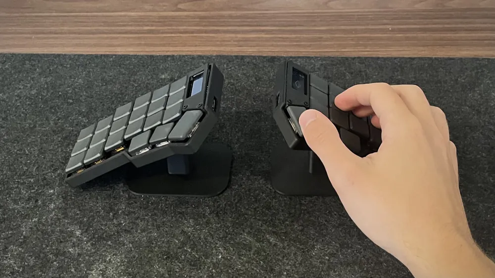 Split Keyboard Magsafe Tenting Stand - Free 3D Print Model - MakerWorld