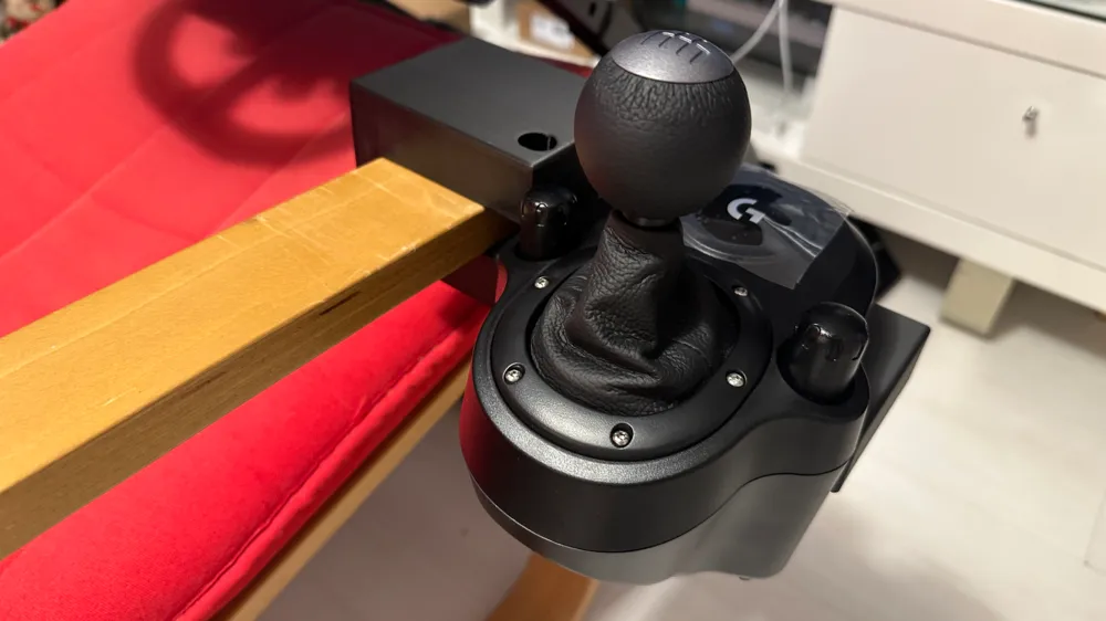 Logitech Driving Force Shifter holder - Ikea Poang by LorMard - MakerWorld