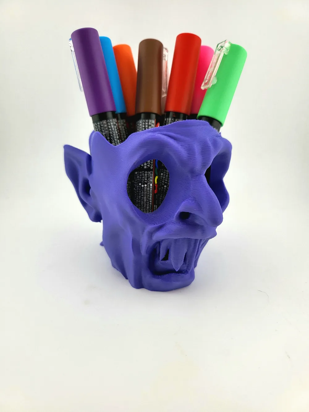 vampire pen holder tool holder by Mad power MakerWorld: Download Free ...