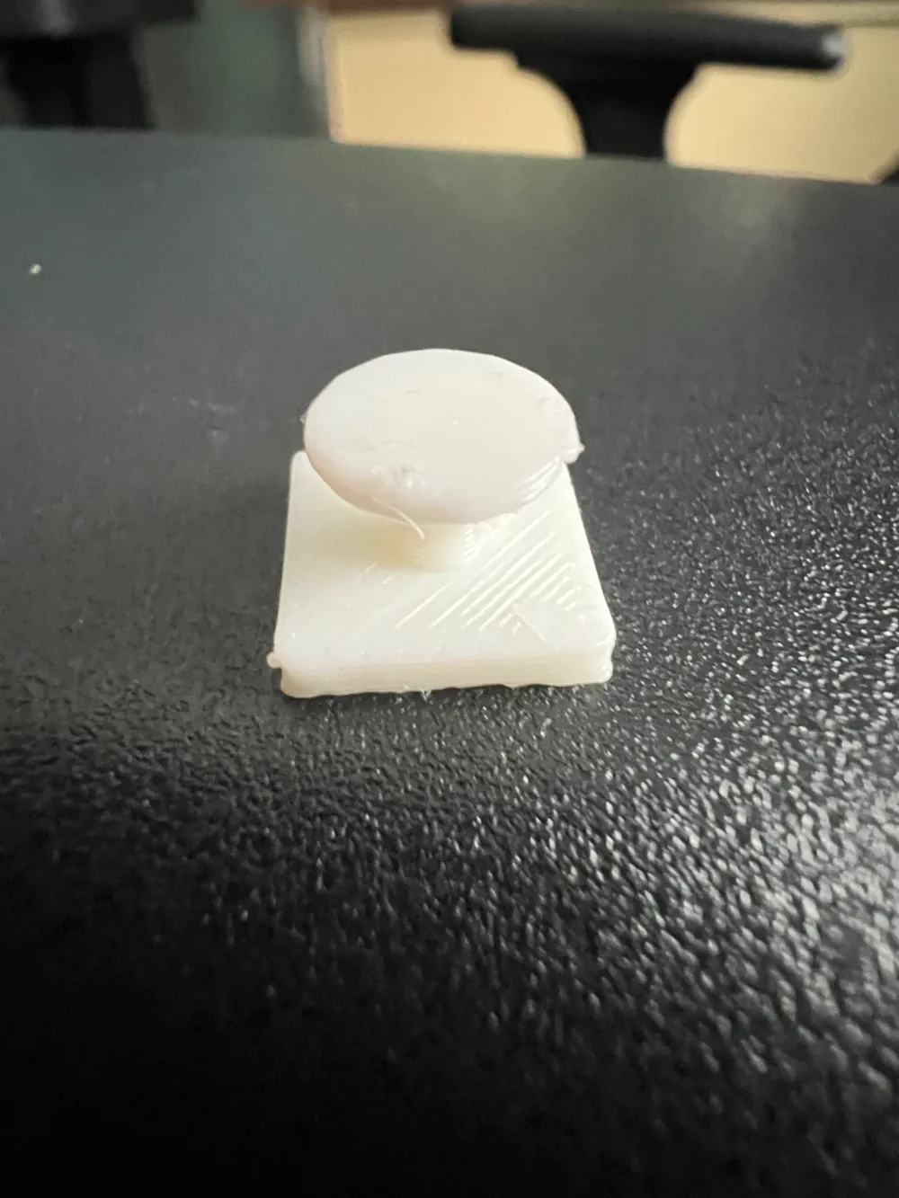 Simple and small Keyhole Mount/Slot by Meatloaf_8462 - MakerWorld