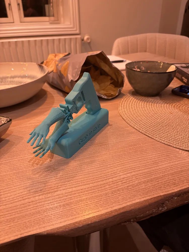 Chips Grabber - with Ergonomic pistol handle - Free 3D Print Model ...