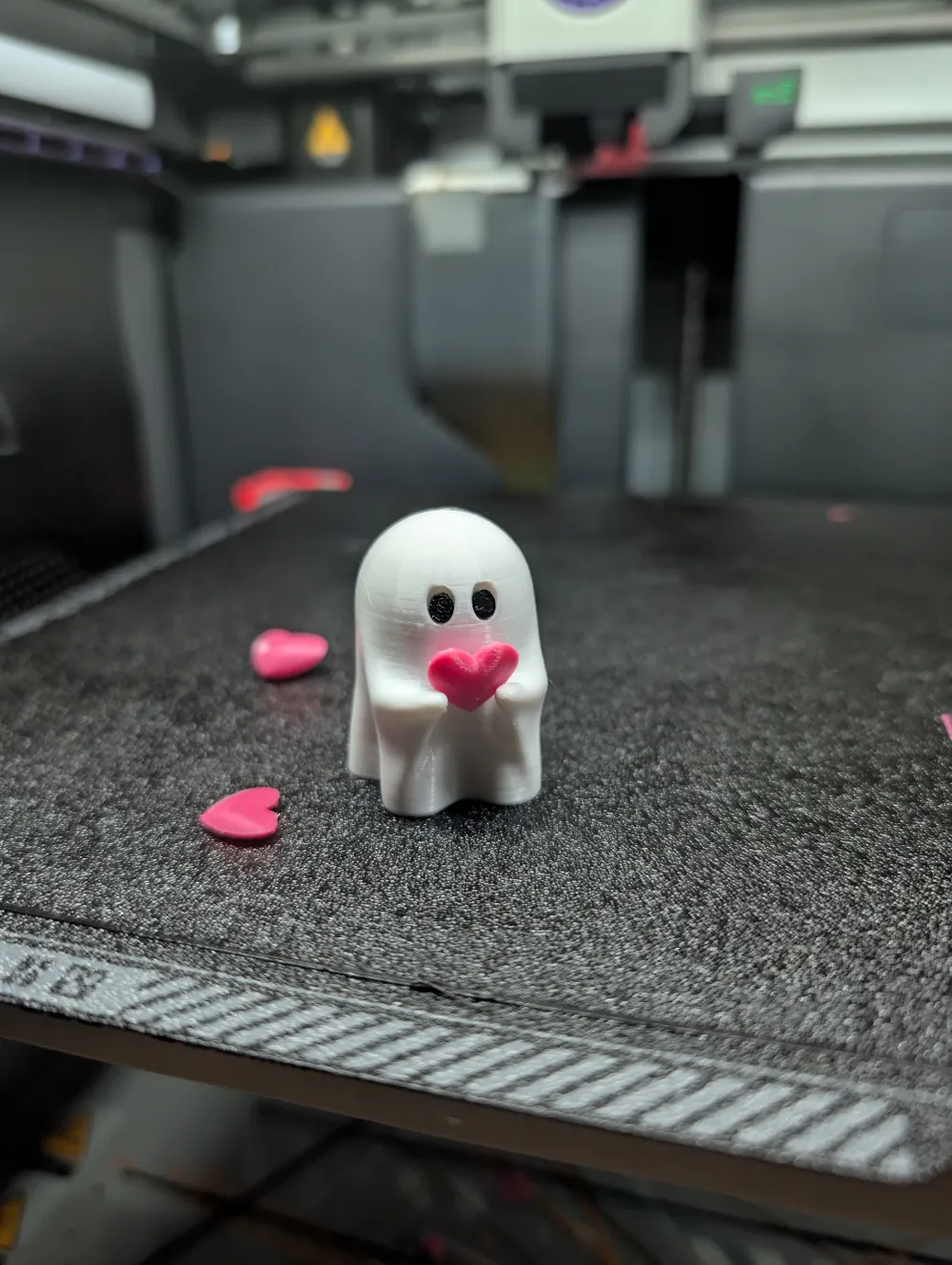 Halloween Ghost with Heart - Free 3D Print Model - MakerWorld