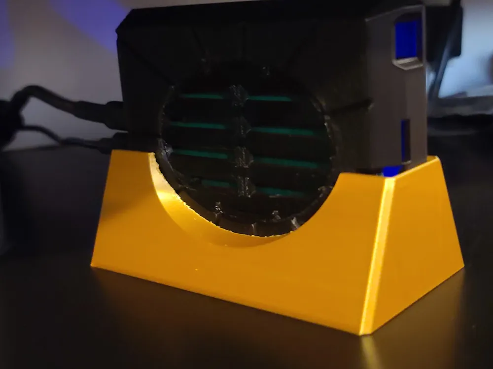 GRS Viper case stand by Imagine-Reality - MakerWorld