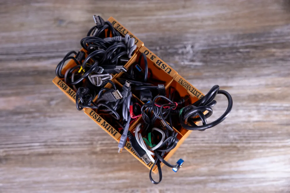 USB Cable Storage by dry3210 - MakerWorld