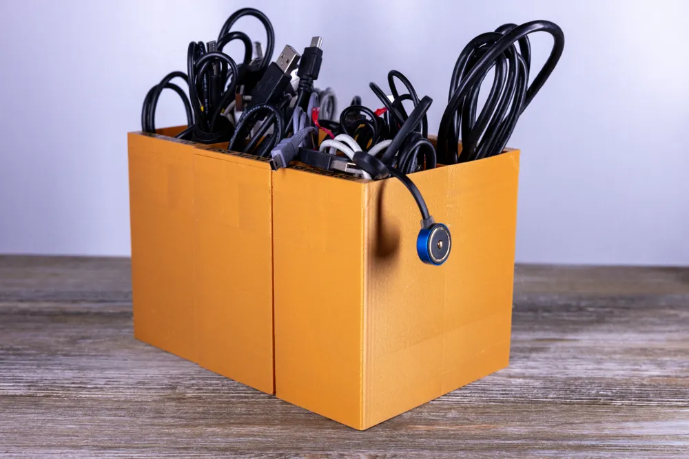 USB Cable Storage by dry3210 - MakerWorld