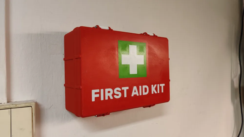 Wall Mounted FIRST AID KIT Remixed by Rtep Racjevs - MakerWorld