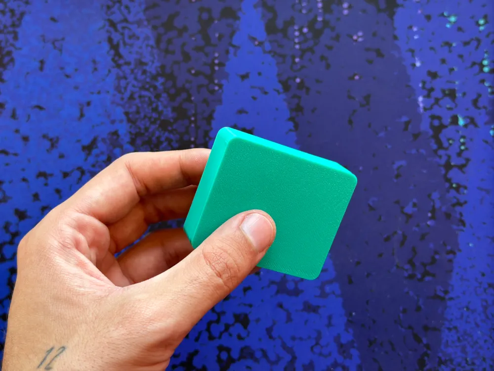 Flickbox for pills with magnets by pablopunk - MakerWorld