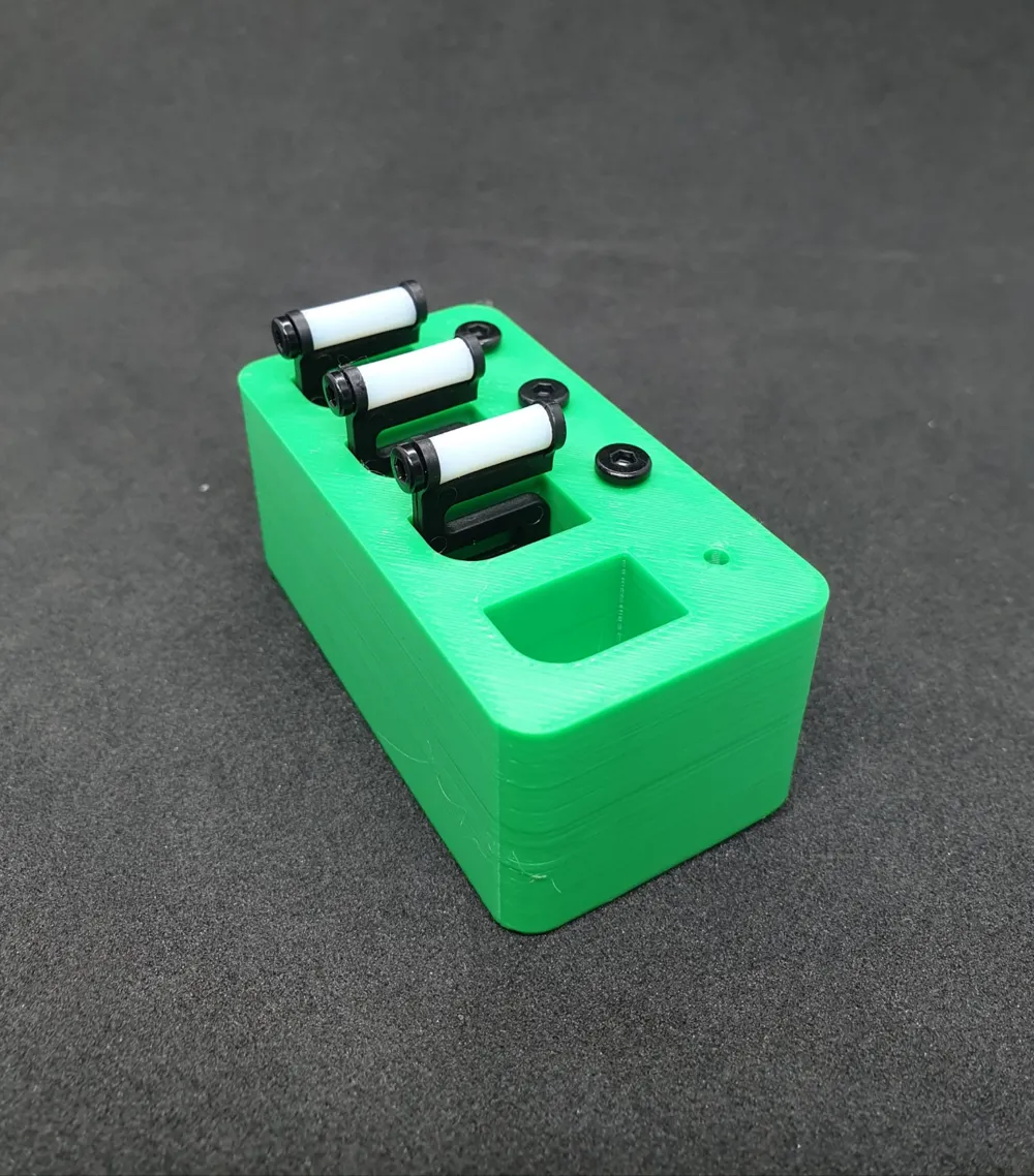 Nozzle Wiper Holder by luke3veritt - MakerWorld