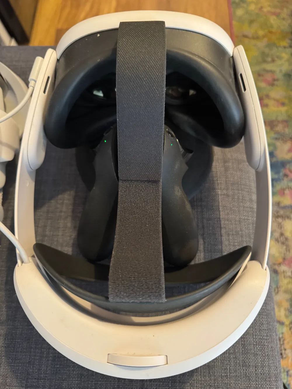 Quest 3 + Touch Pro controllers docking station by Barabba MakerWorld: Download Free 3D Models