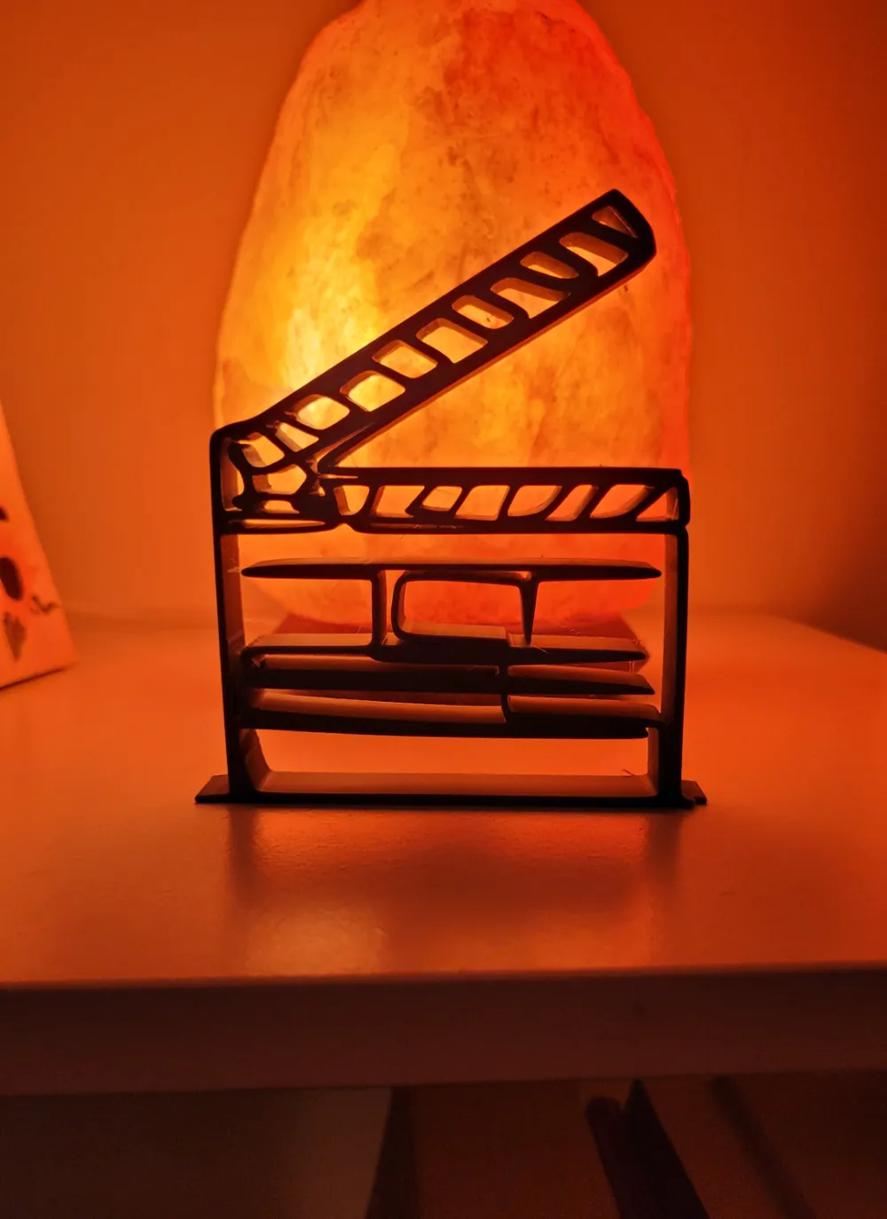 Minimalist Movie Clacker Line Art | Ethereal Film Clacker Statue ...