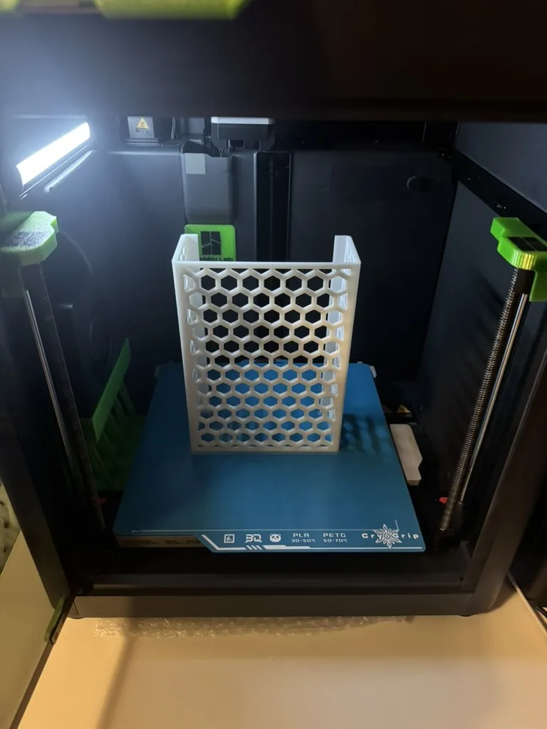 Honeycomb Cable Holder - Flexispot - Free 3D Print Model - MakerWorld