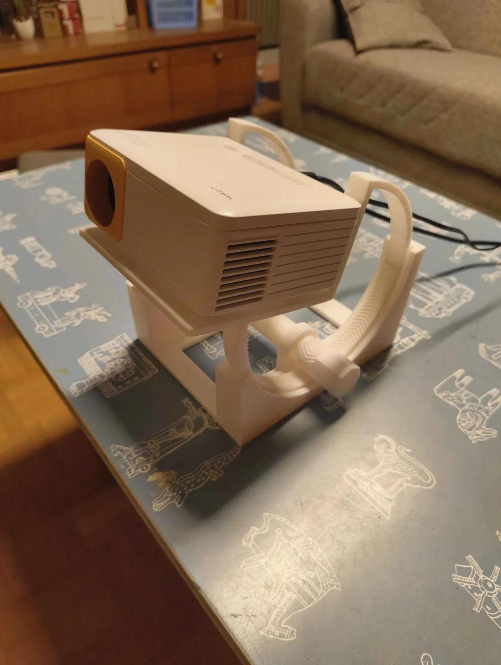 Projector Angle Adjuster V2 for YOTON Mini Beamer - Free 3D Print Model ...