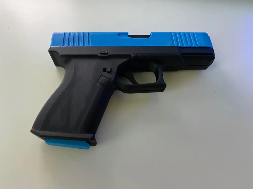 Glock 19 gen 5 v2 with slide - Free 3D Print Model - MakerWorld