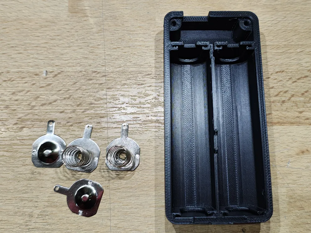 Heltec V3 Case 2x 18650 LiPo - Free 3D Print Model - MakerWorld