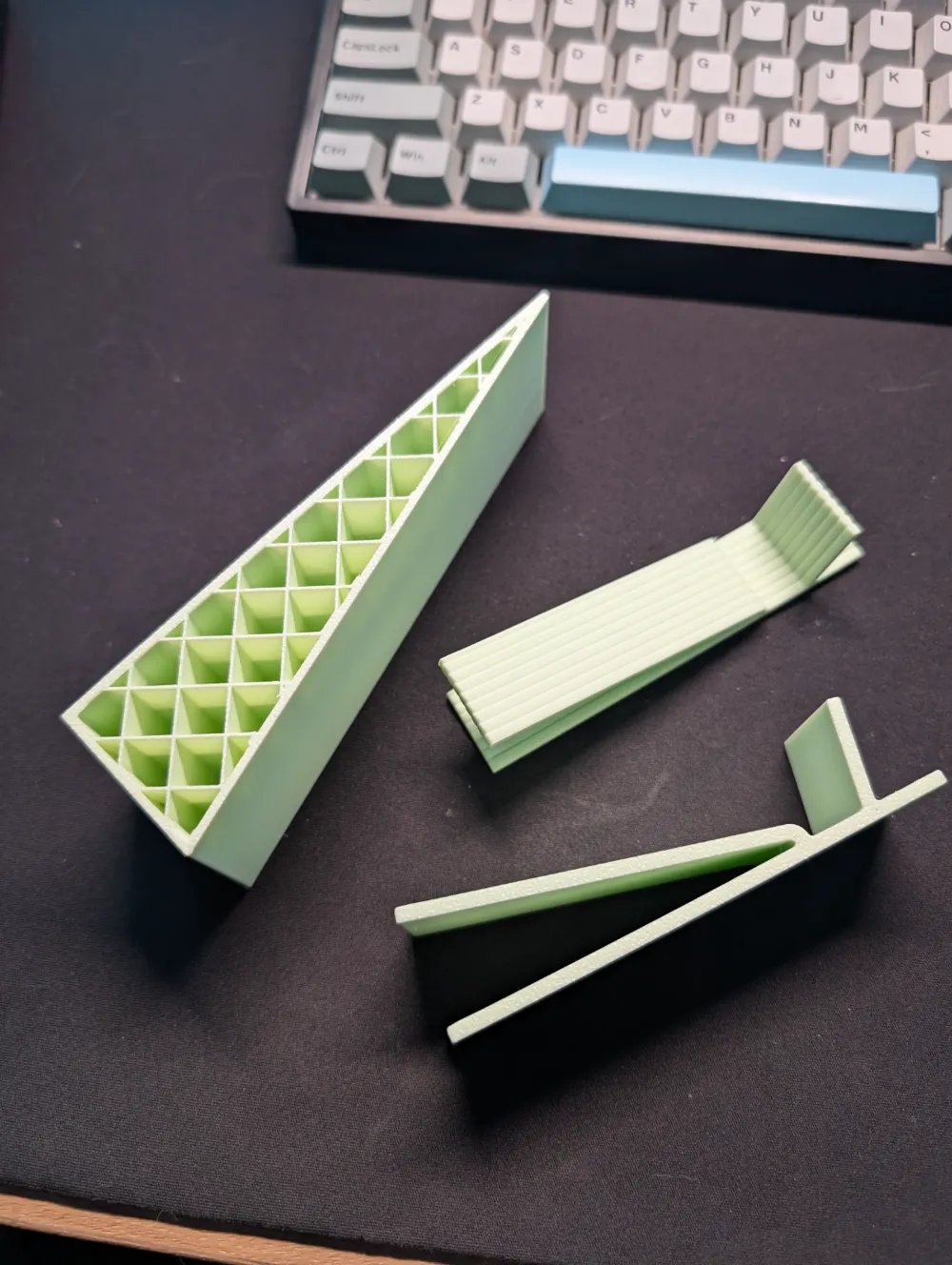 Minimal Studio Monitor Stands - Presonus Eris 3.5 by EleirDesign ...