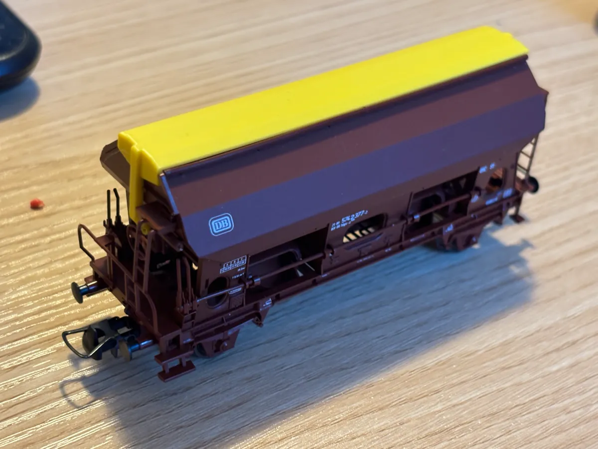 Wagon Lid Roco H0 44341A - Free 3D Print Model - MakerWorld