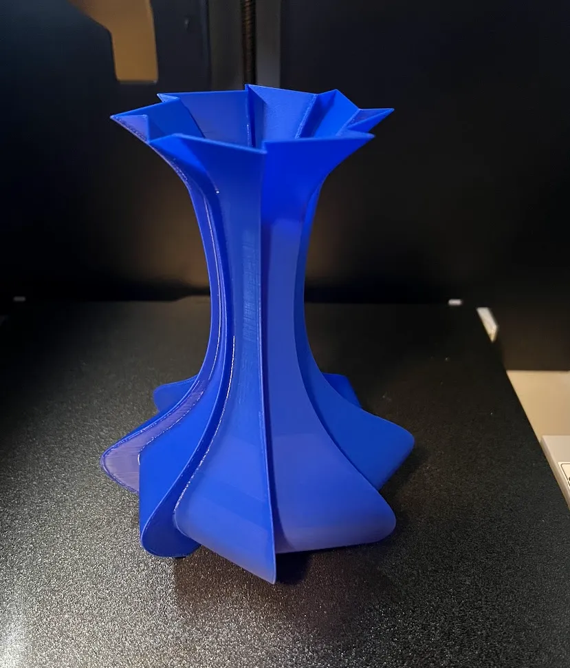 Twisted Vase by pdkelley99 - MakerWorld