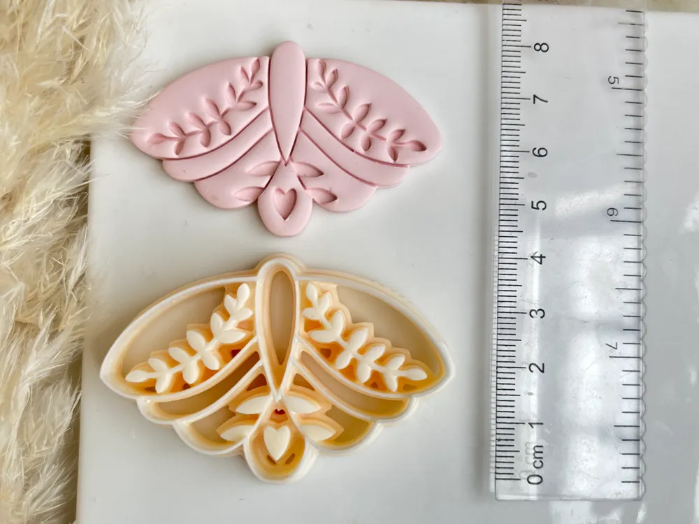 Giant moth polymer clay cutters Jewelry-making - Free 3D Print Model ...
