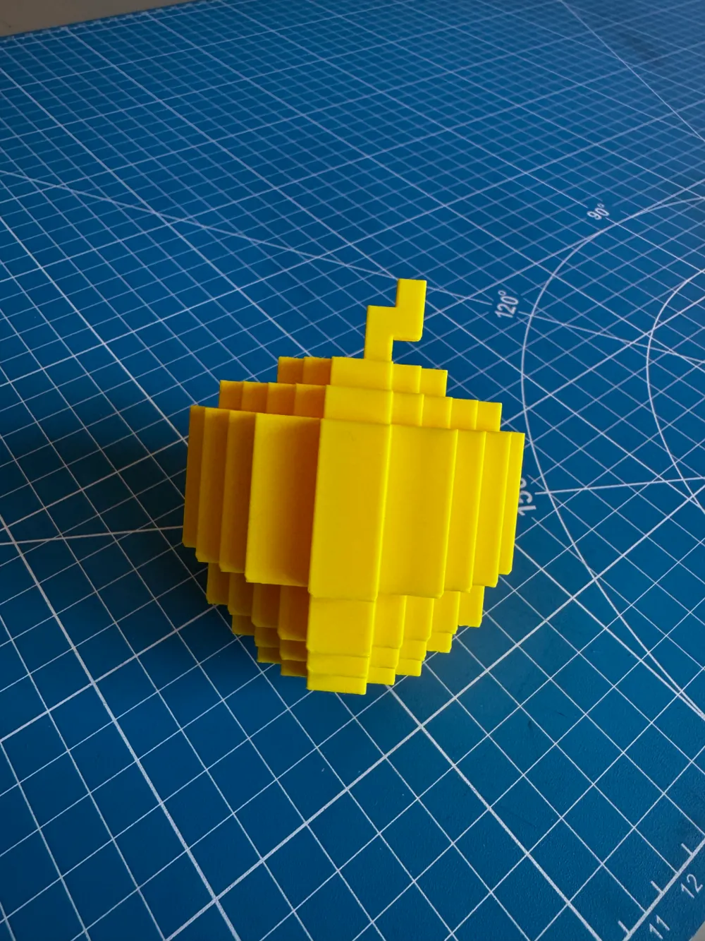 Manzana Dorada de Minecraft (en 3D) por MizzyCoCoCo - MakerWorld