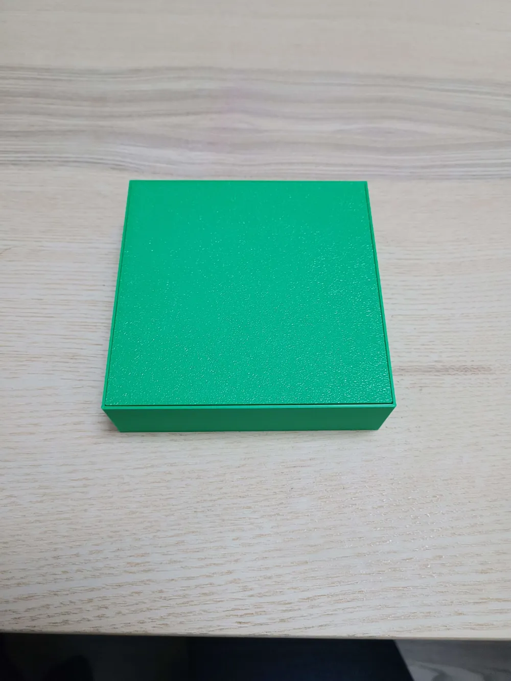 Bambu Lab swatches display box by Joey Lewis - MakerWorld