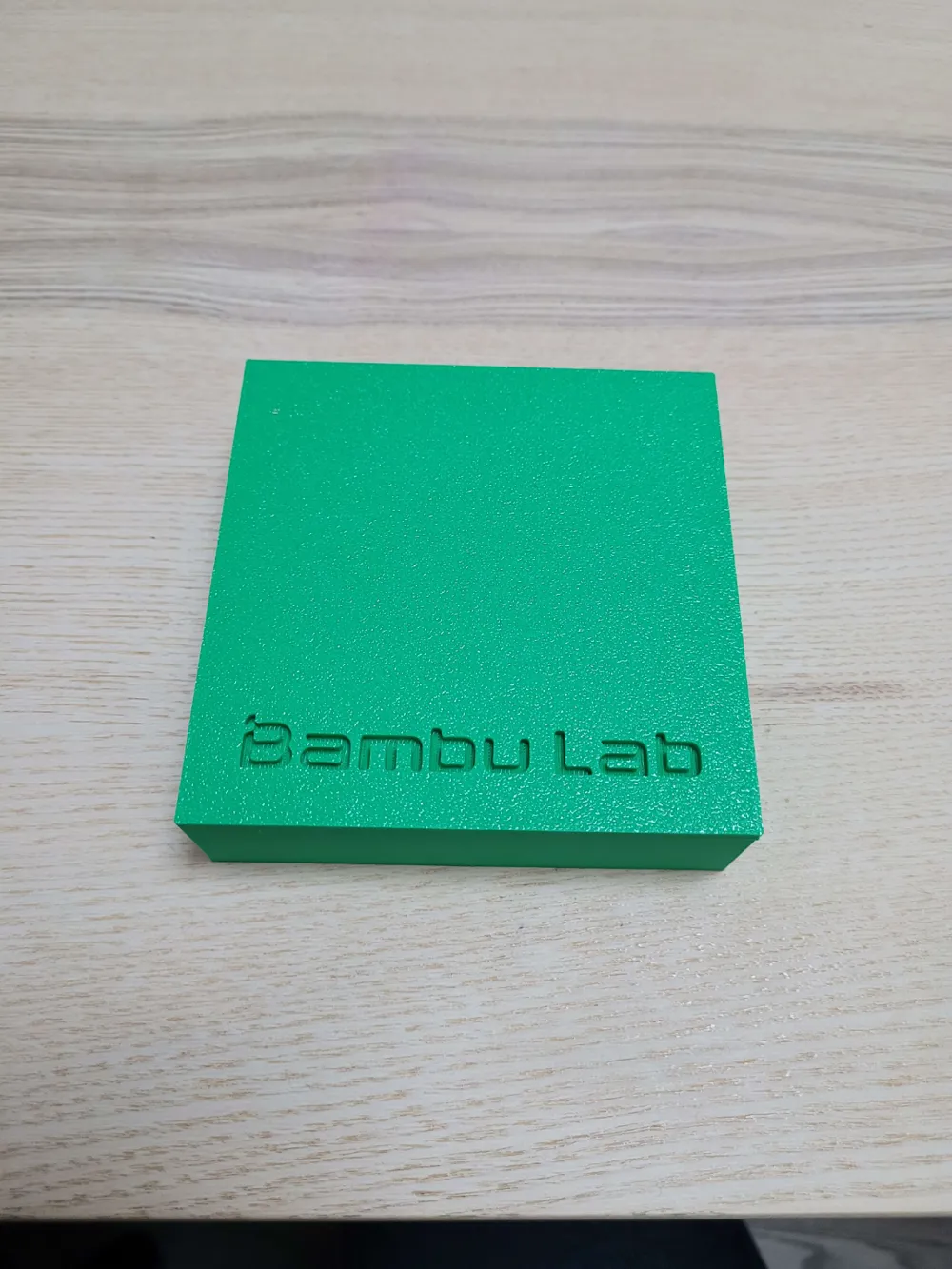 Bambu Lab swatches display box by Joey Lewis - MakerWorld