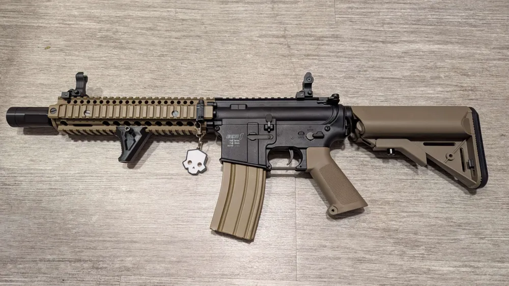 Airsoft Picatinny Charm Mount by Lammms - MakerWorld