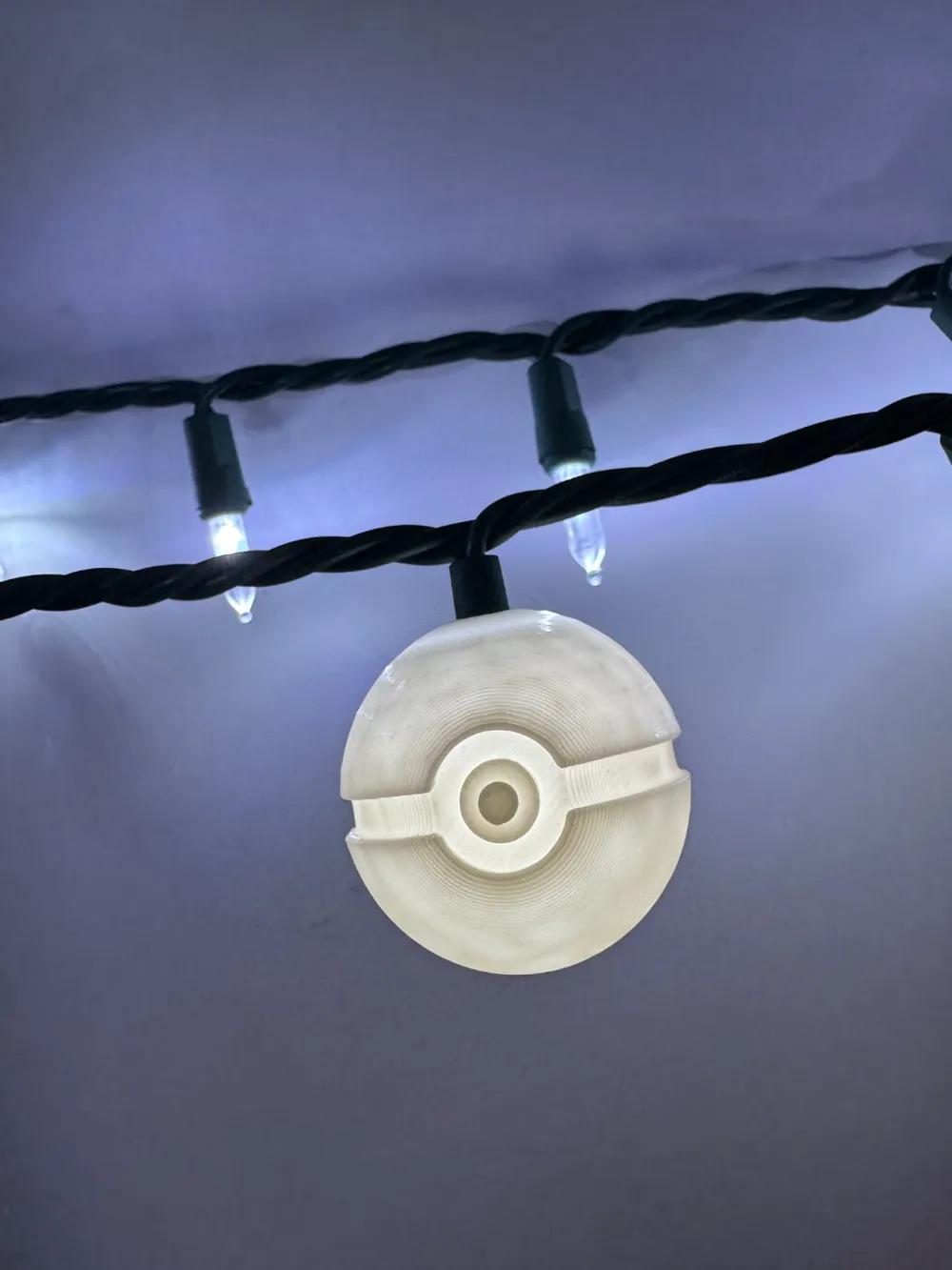 Pokémon Pokeball Christmas Light by Jorge Torres - MakerWorld