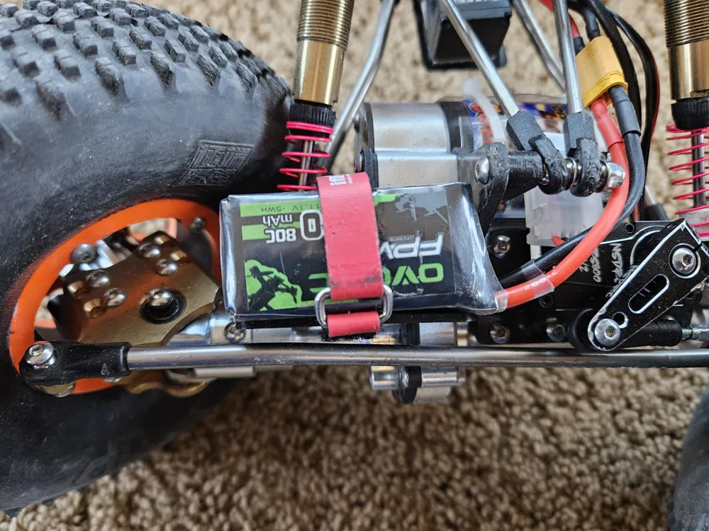 Dlux SuperLite RC MOA crawler axle battery mount by SteerAndStuff ...