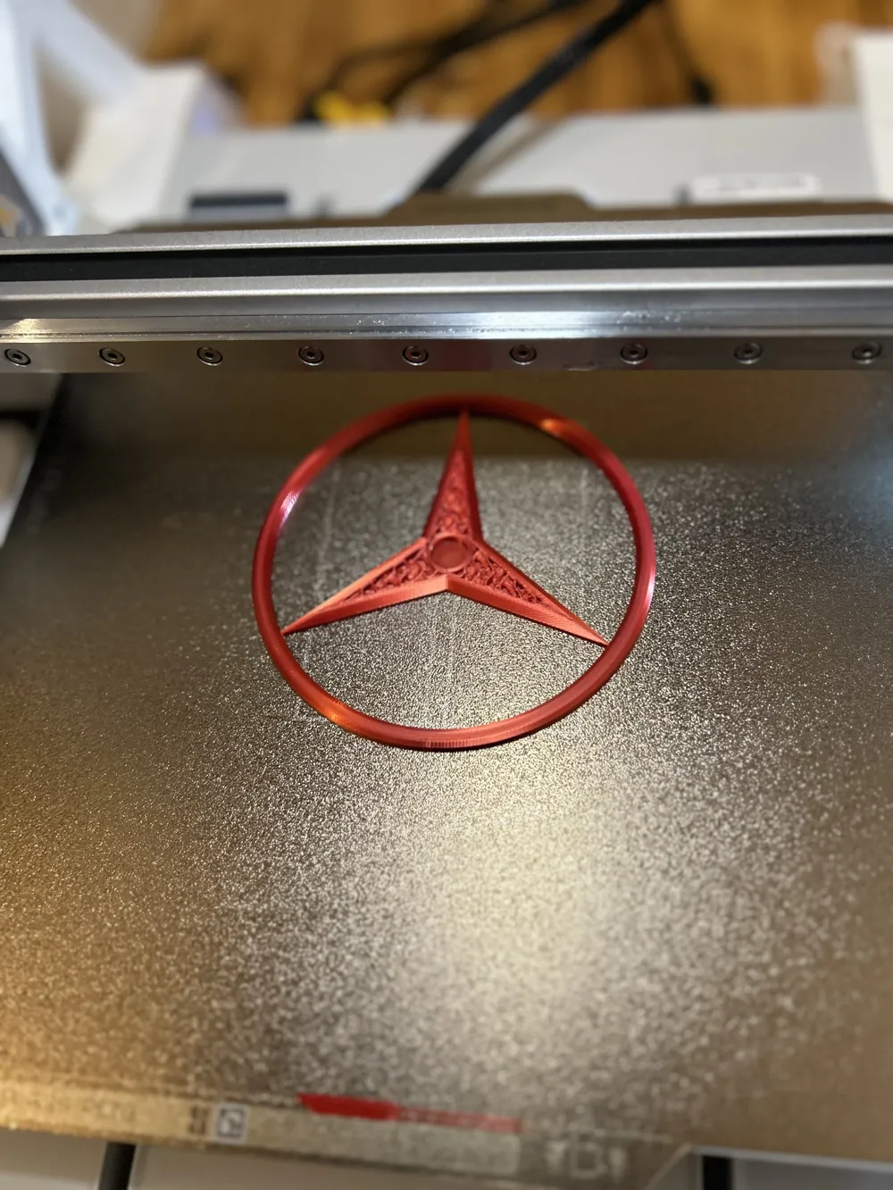 3D-printable Mercedes-Benz logo magnet! by Naano MakerWorld: Download ...