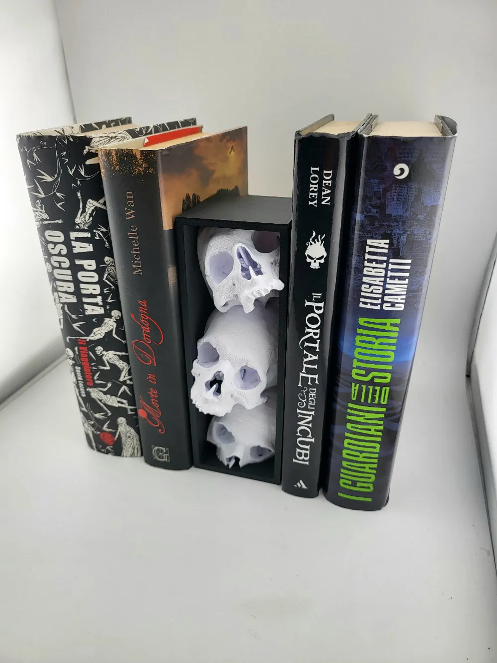 book nook three skull - Free 3D Print Model - MakerWorld