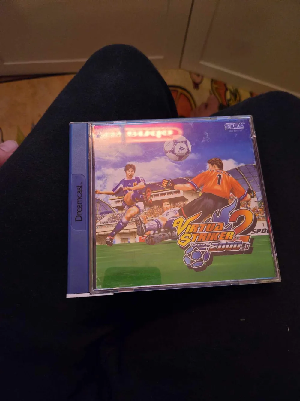 Dreamcast CD case hinge by rikzak MakerWorld: Download Free 3D Models