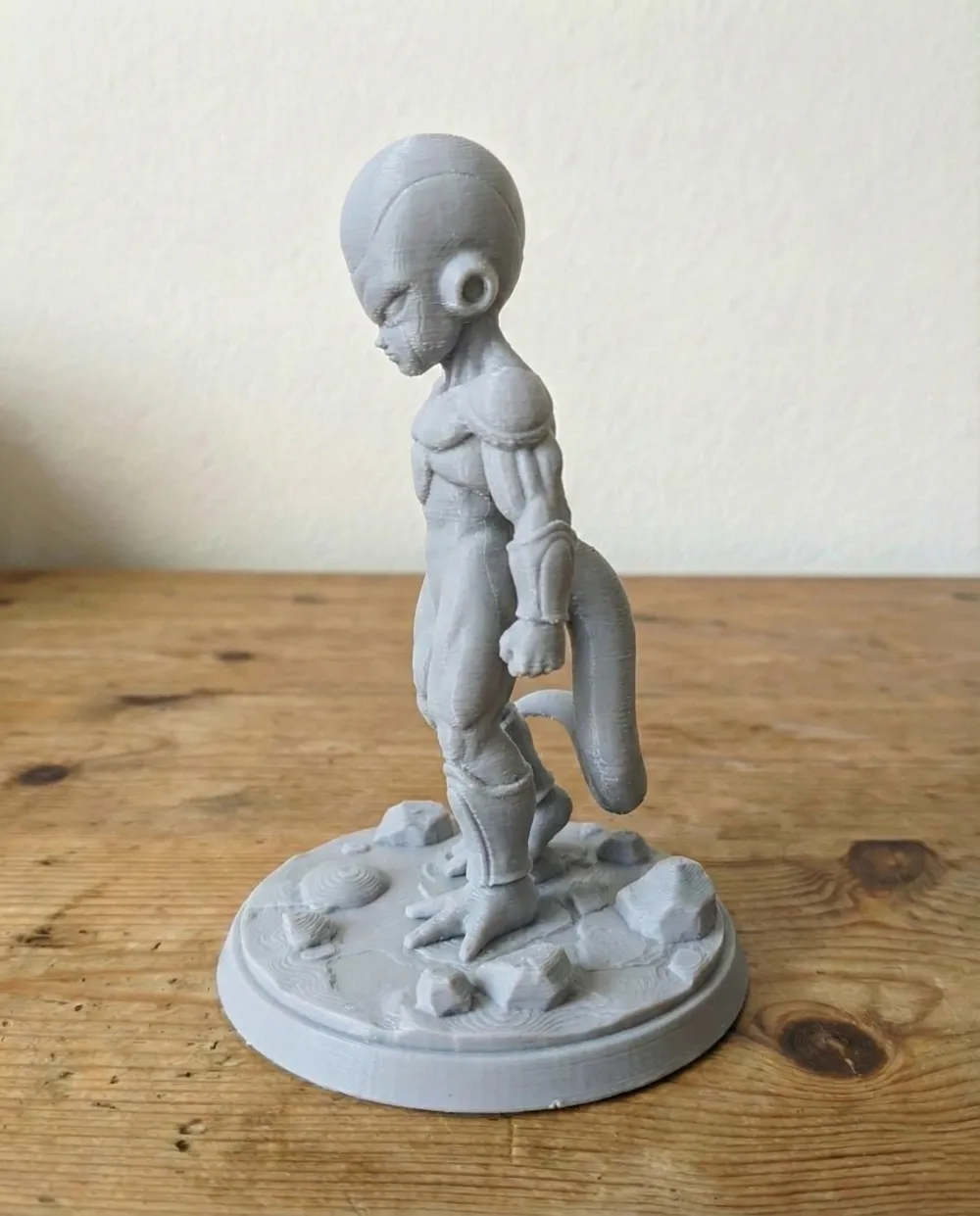Frieza Miniature (Dragon Ball) - Free 3D Print Model - MakerWorld
