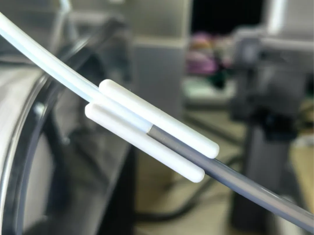 Simple 4mm PTFE tube connector by qqlbcc - MakerWorld