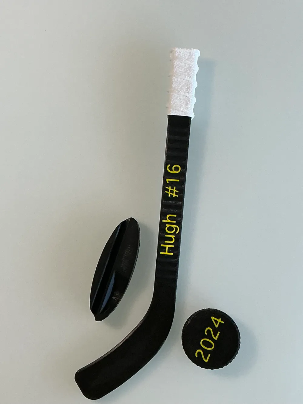 Mini Hockey Stick w/ Display Stand by snkxn75dvs MakerWorld: Download ...