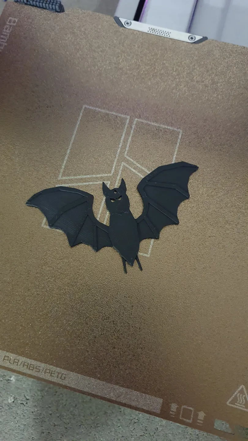 Simple Bat Halloween Decoration Window Hanger by kuuji :) - MakerWorld