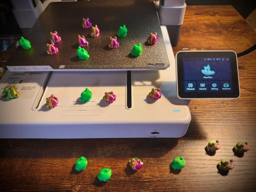 Tiny Frog – No Supports Needed - Cute mini easy - Free 3D Print Model ...