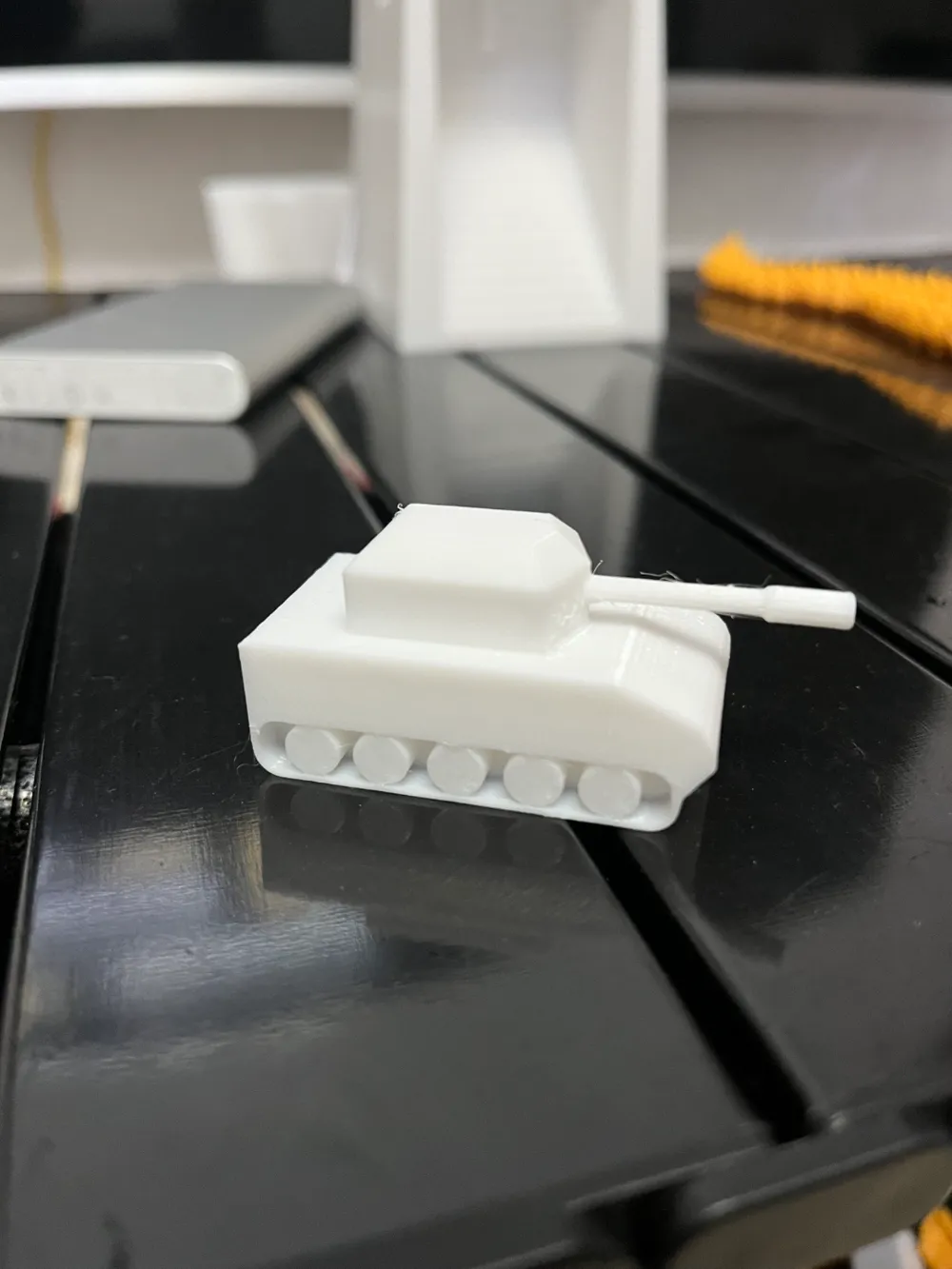 cute mini tank by Chua - MakerWorld