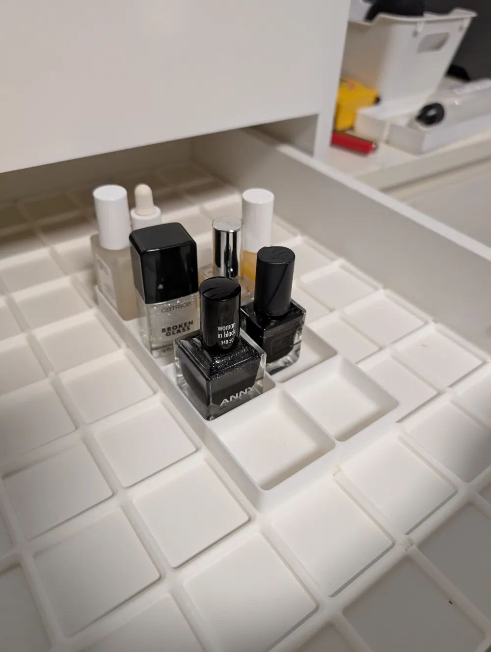 Gridfinity Nail Polish Organizer 2x4 - Free 3D Print Model - MakerWorld