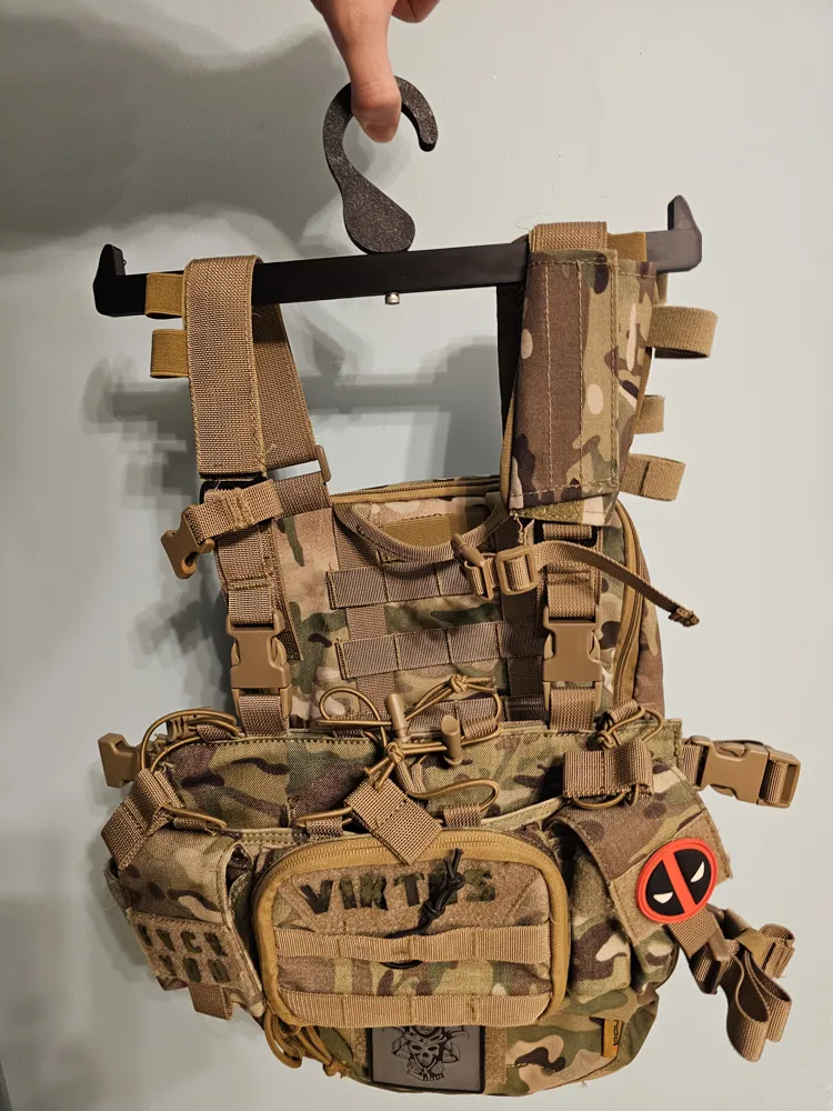 Chest Rig Hanger (Swivel) - Free 3D Print Model - MakerWorld