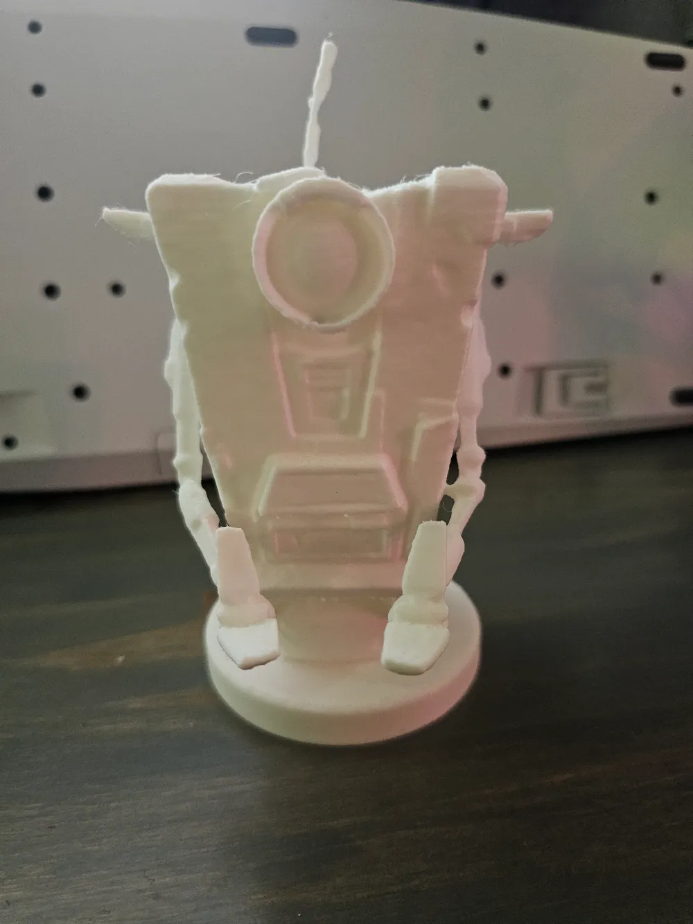 claptrap CL4P-TP by knockout350 - MakerWorld