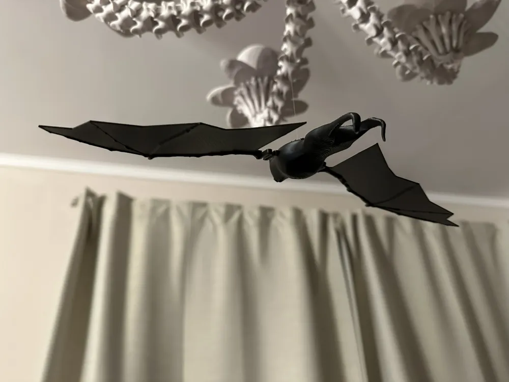 Hanging Bat with spring wings by Wilikskiller MakerWorld: Download Free ...