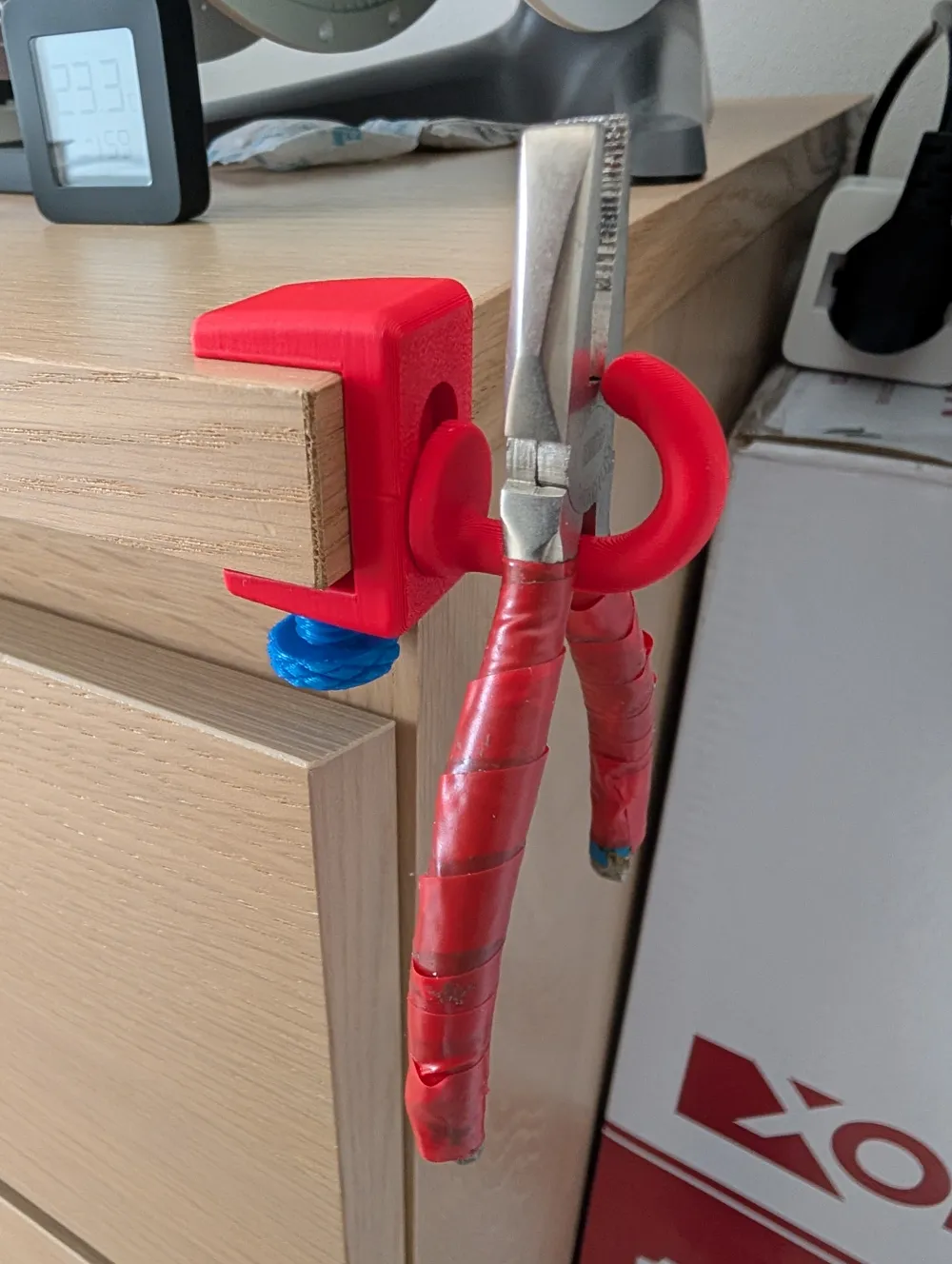 Modular Desk/Shelf Clamp by ViperWolfMakerWorld: Download Free 3D Models