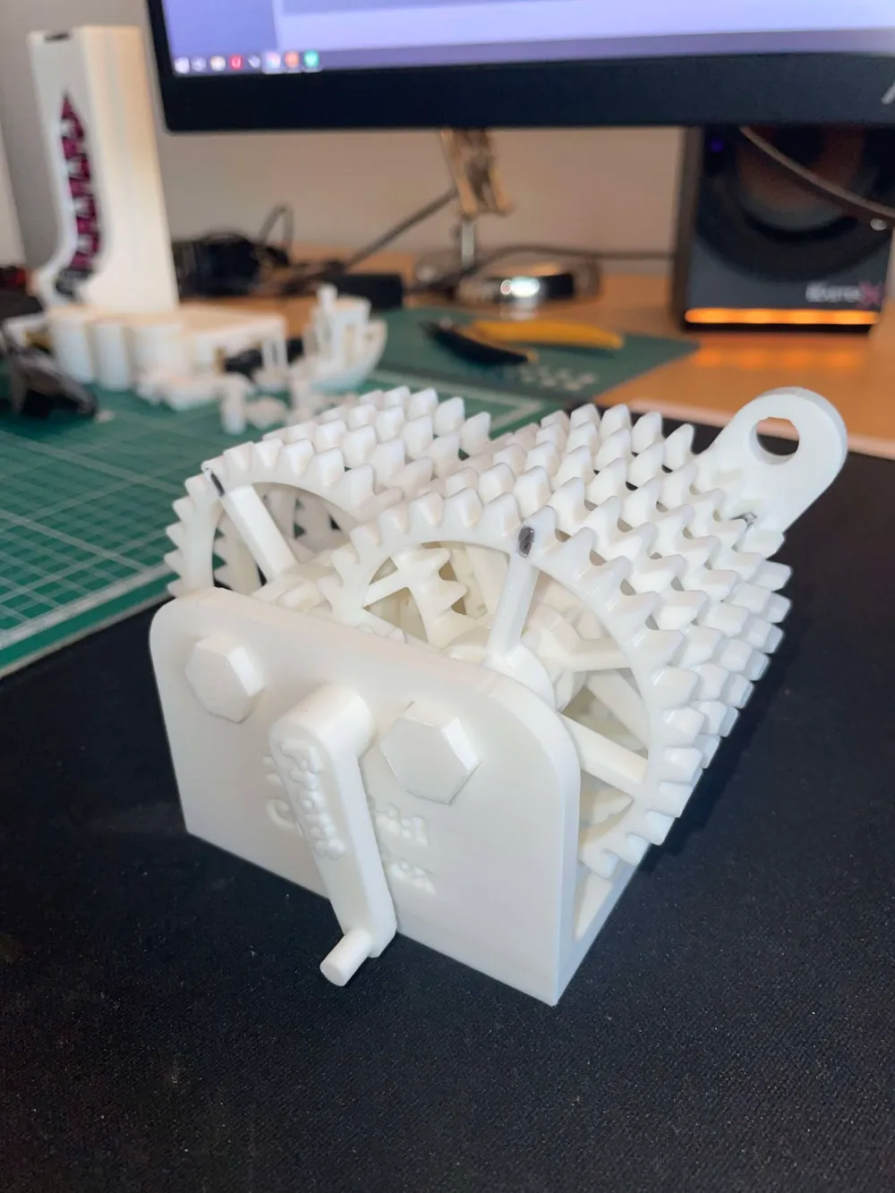 Reduction Gearbox (262,144:1 Gear Ratio) - Free 3D Print Model - MakerWorld
