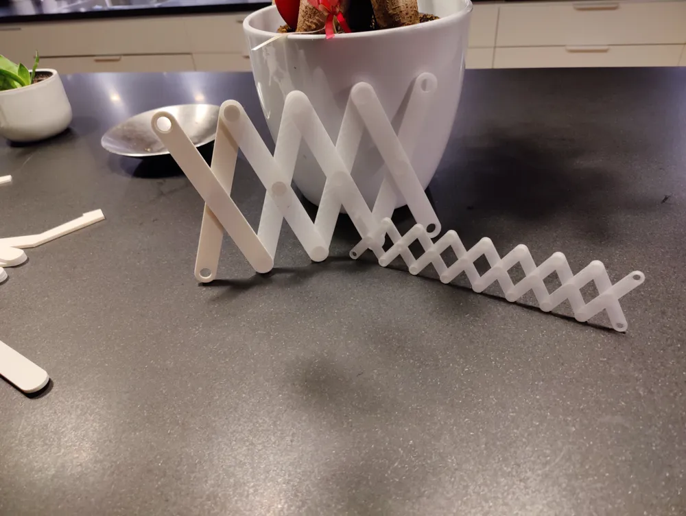 Scissor Extending Arms Multiple Sizes - Free 3D Print Model - MakerWorld