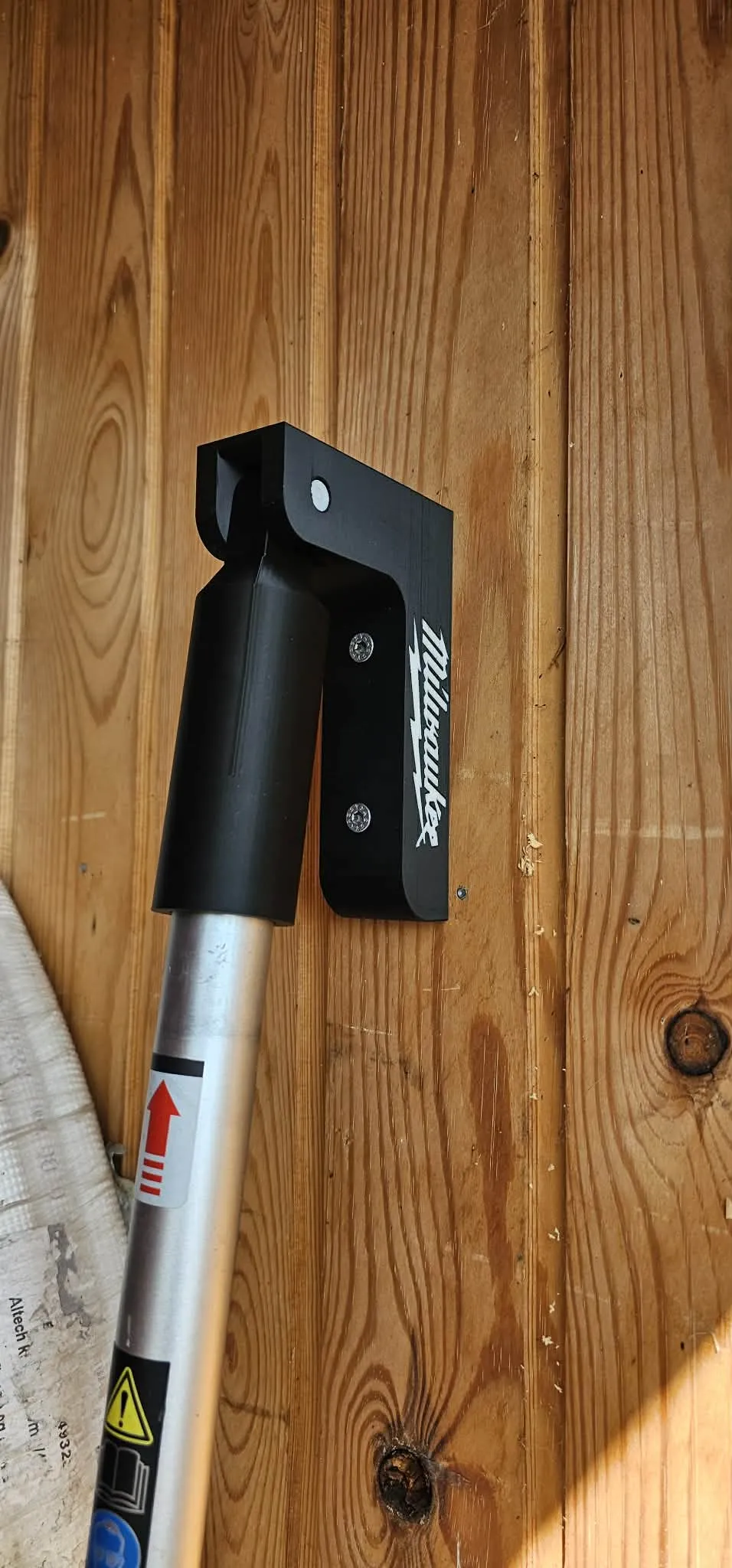 Milwaukee Wall hanger FOPH - Free 3D Print Model - MakerWorld