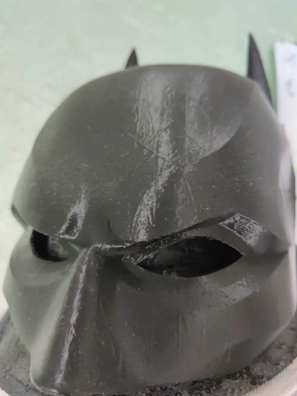 Batman Combat Helmet Remixed by Arevlelj MakerWorld: Download Free 3D ...
