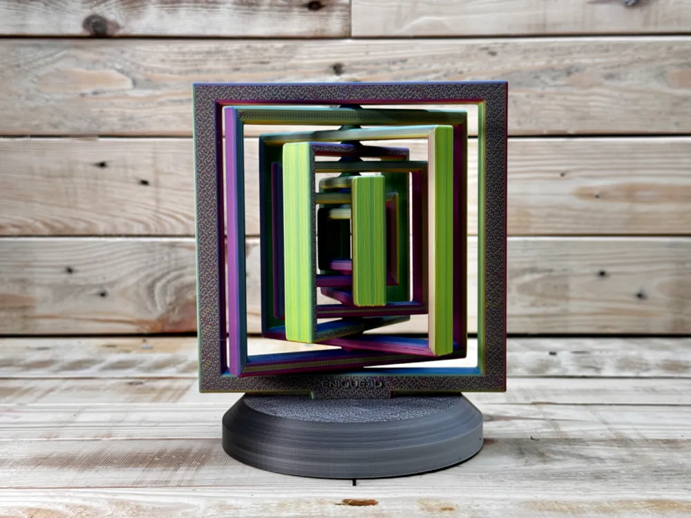 Rotating square gyro display. by Enique3d - MakerWorld